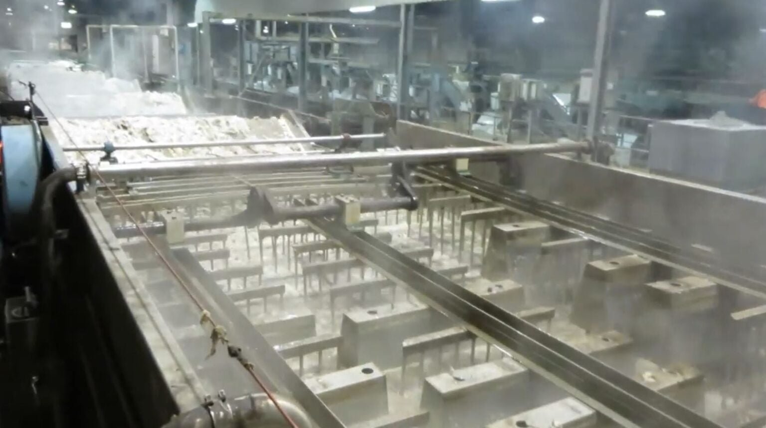 Polyester Fibre Production Process and End Uses - Textile Apex